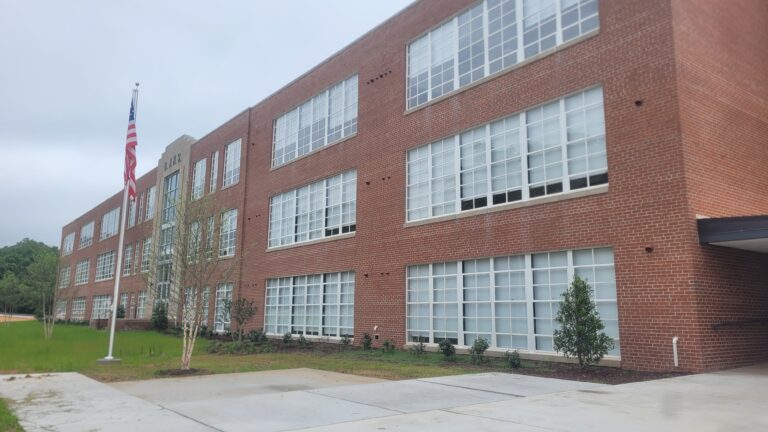 DreamKey Partners to Celebrate Grand Opening of Dillard School Senior ...